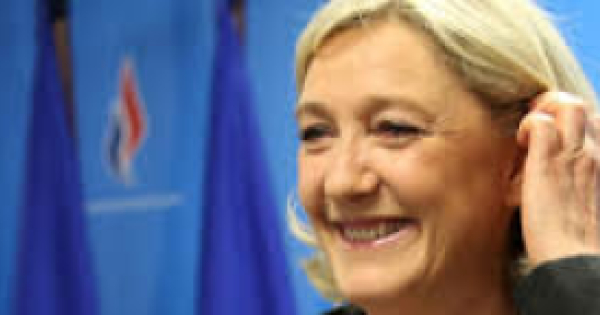 MIRANDE Marine Le Pen en meeting salle André Beaudran - Le journal du ...